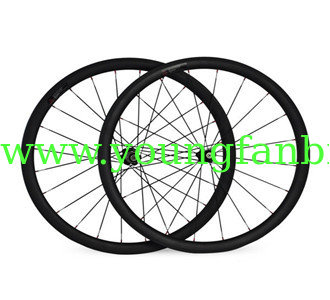 carbon China700c 38mm wheels clinche with 100% hand bulit 3k /matt /glossy finishroad bike