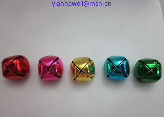 China golden and silver color material iron small cross jingle bell and Christmas jingle bells ornament accessories supplier