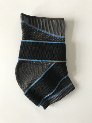 Breathable Feet Sleeve with Adjustable Strap Ankle Support for Men & Women
