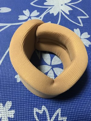 HOT-selling Comfortable neck protection  medium density foam/cotton stockinette
