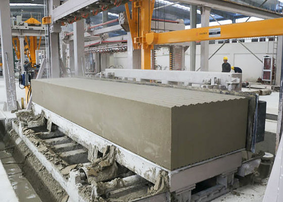 Bottom Cleaning Tilt Table AAC Block Cutting Machine for Autoclaved Aerated Concrete Plant