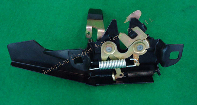 Aftermarket Isuzu D Max Spare Parts , 2007 Model Interior Cover Lock