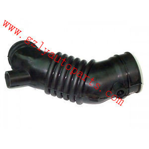17881-0L050 Rubber Air Intake Hose / Toyota Hilux Spare Parts KUN25 2KD-FTV
