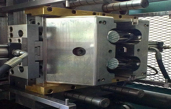 2 Cavities Plastic Injection Mold Maker , Rapid Prototype Injection Molding For Vehicle Appliance