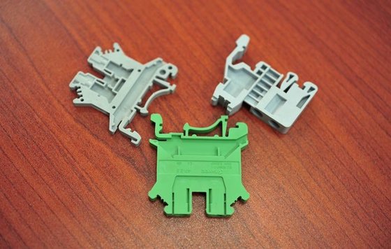 Vacuum material using vacuum mold casting for electron/consumer product