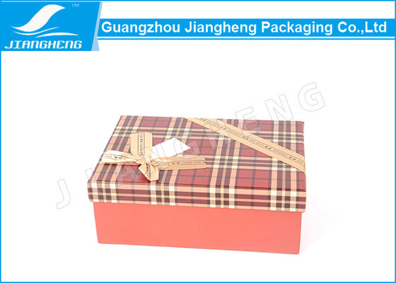 Eco Friendly Cardboard Holiday Gift Boxes Patterned Hot Stamping Logo