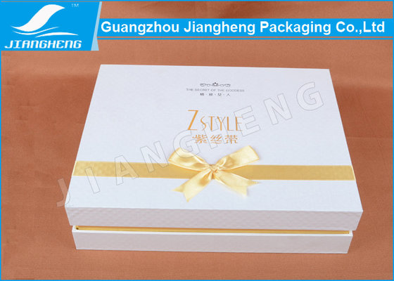 White Luxury Cosmetic Packaging Boxes , Texture Paper Silk Ribbon Gift Boxes