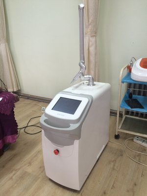 Nd Yag Laser Tattoo Removal Equipment , Q Switch Tattoo Removal Machine