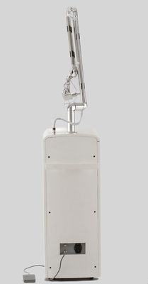 Clinic / Salon Vigina Tightening Machine , Fractional Co2 Laser Equipment