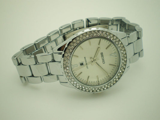 Stainless Steel quartz watches for women , womens wrist watch with diamond