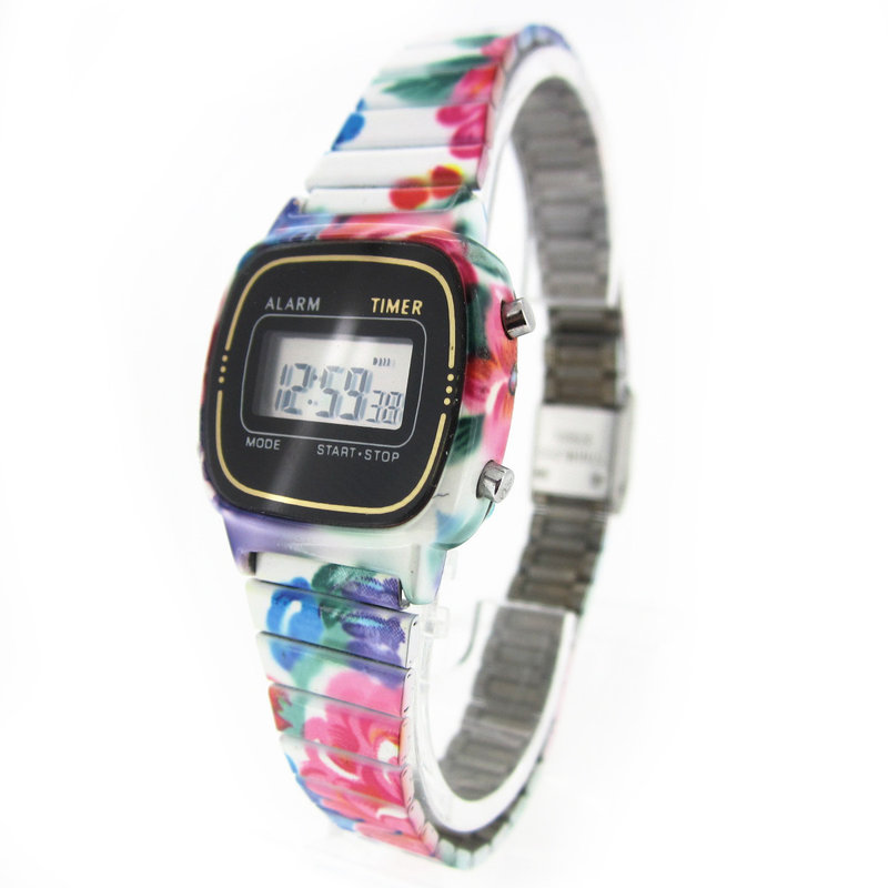 Trendy Girls Quartz Childrens Digital Watches Lithium Battery LCD Digital Watch