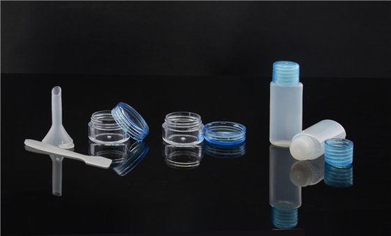 Customized 15ml Nice Appearance Easy Carring Personal Care Empty Travel Cosmetic Set