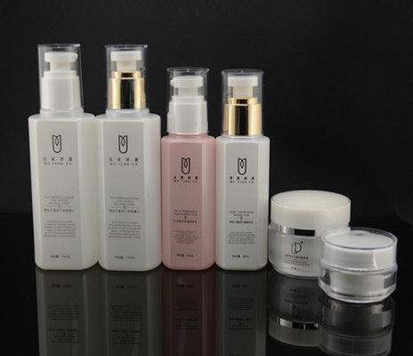 Customized Empty Cosmetic Bottles With Sprayer For Skin Care Cream , Free Sample