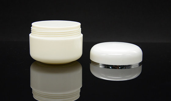 Eco Cosmetic Packaging Plastic Cream Jars With Lids 50ml in White