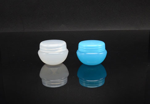Colorful Airless Cosmetic Bottles PP plastic cream jars with Screw cap