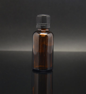 Pharmaceutical Glass Amber Empty Essential Oil Bottles 50ml With Dropper