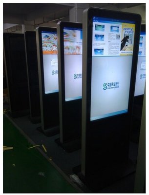 Stand Alone Signage P3 LED Advertising Player High Gray Scale , Two Years Warranty