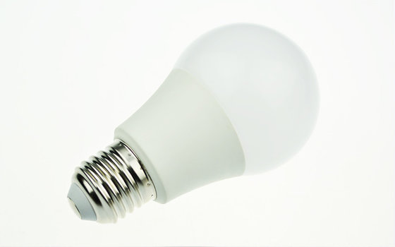 Energy Saving SMD 9W B22 E27 220V LED Globe Light Bulb 750 lumens 6000K 6500K 80 Ra