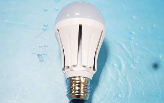 65W Equivalent SMD5730 A19 7W LED Globe Light Bulb E26 85 - 265V AC Warm White