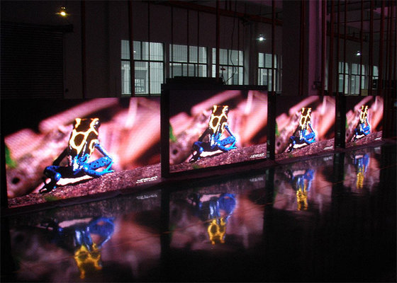 Pitch 4mm High Resolution LED Display / SMD 0606 LED Billboard Advertising