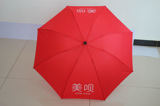 Assez trois fois l'anti rouille de pluie de nervures portatives rouges du parapluie 8 pour des affaires
