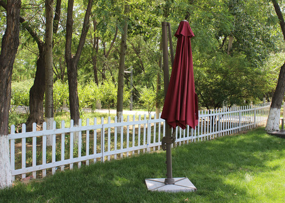 Grand parapluie en porte-à-faux tournant de Roma de patio rouge avec le tissu du polyester 250g