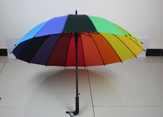 Le parapluie léger de golf d'arc-en-ciel pour la pluie, enroulent le parapluie résistant de golf