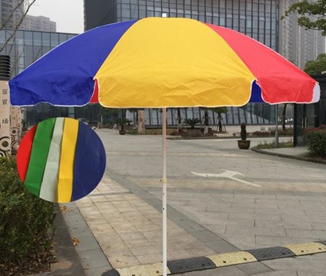 Parapluie de plage extérieur durable de parapluie de parasol avec des nervures d'acier au carbone