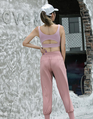 Shockproof Strappy Sports Bra , Quick Dry Fabric Good Air Permeability