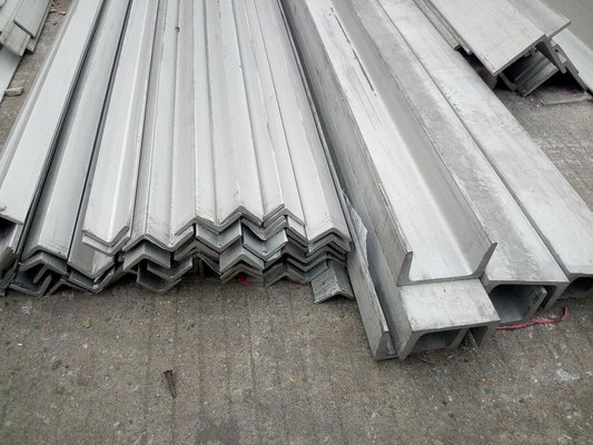Hot Rolled 304 Stainless Steel Angle Bar ASTM A479 For Structure