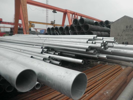 Hot Dipped Seamless Galvanized Steel Pipe Diameter 27 - 219mm Grade 1020 1045