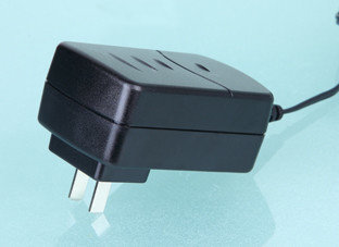 Portable 30V 1A 30W Power Adapter Light Weight 82 * 49 * 58mm Dimension