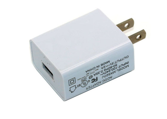 White Wireless Plug In USB Wall Charger For Mp3 2.5W Power 2 Years Warranty
