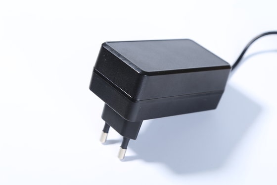 Wall Mount Switching AC DC Power Adapter UK/EU/AU/US/KR/JP/IN Plug 5V 4A Long Lifespan