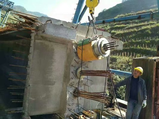 China post tensioning hydraulic jack Manufacturers