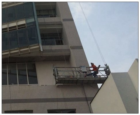 China Indonesia 6 meters 630kg ZLP630 temporary suspended cradle for BMU supplier