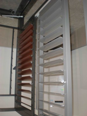 Aluminum Aerofiol architectural sun louvers sun control use for curtain wall